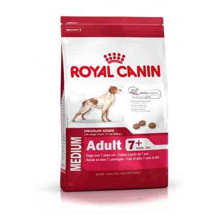 Royal Canin MEDIUM ADULT +7 15kg