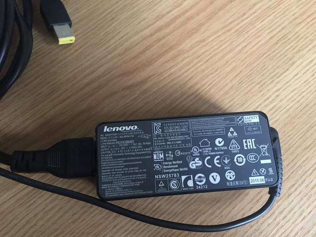 ORIG. punjac adapter za Lenovo 20V 2.25A zuta USB kocka