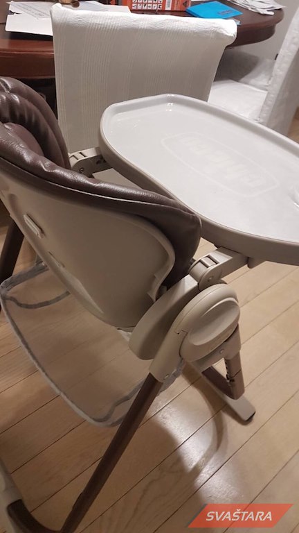Stolica za hranjenje bebe