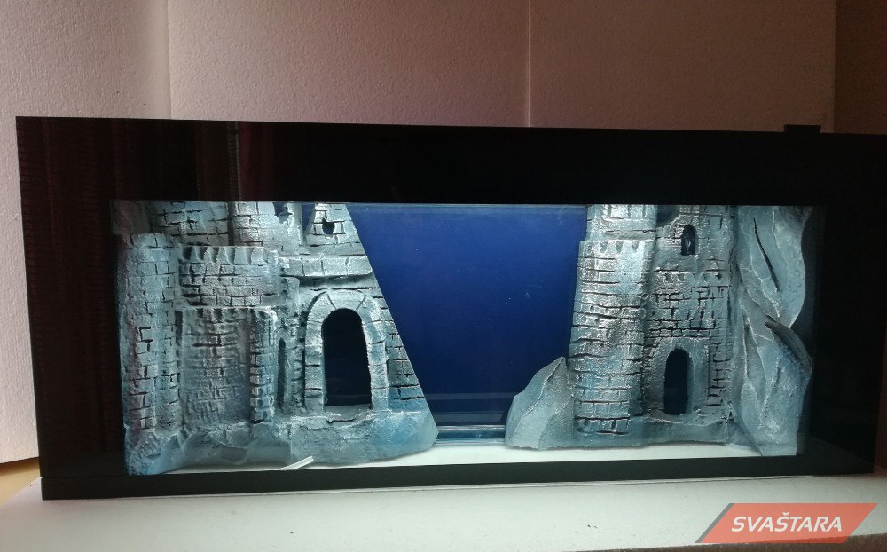 Plazma akvarijum sa 3D pozadinom Crni, Tvrdjava