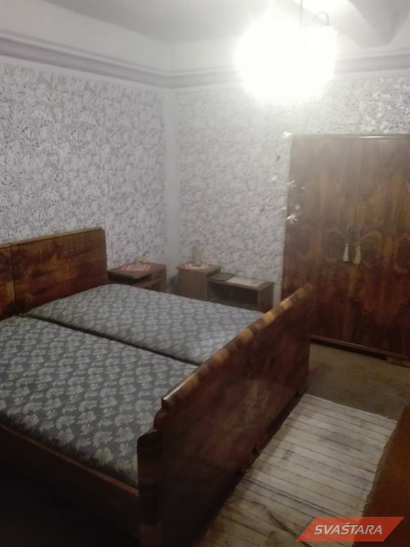 Stara spavaća soba