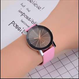 Elegantan ženski sat prelepog dizajna, pink, novo