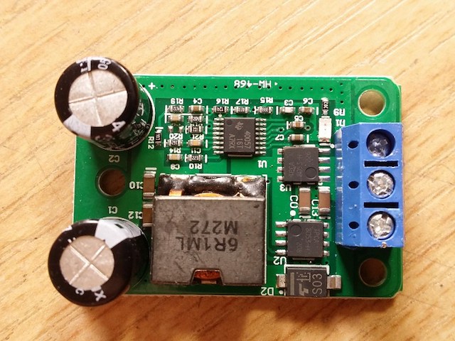 DC-DC Buck 9-35V to 5V 5A step-down konverter