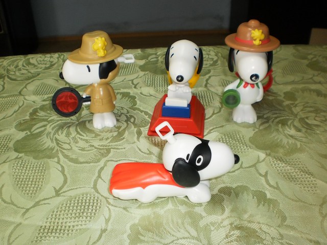 Snoopy - 4 figurice iz McDonaldsa - 2018 godina