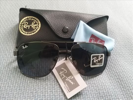 Ray Ban sunčane naočare crno staklo Model 6519