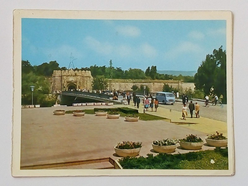 Nis
