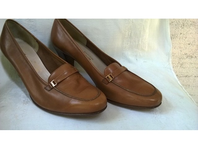 Cipele zenske Salvatore Ferragamo Italy br.38 ,gaziste