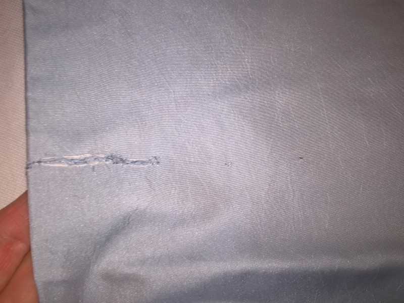 Parče materijala za postavu ili jastuk 140