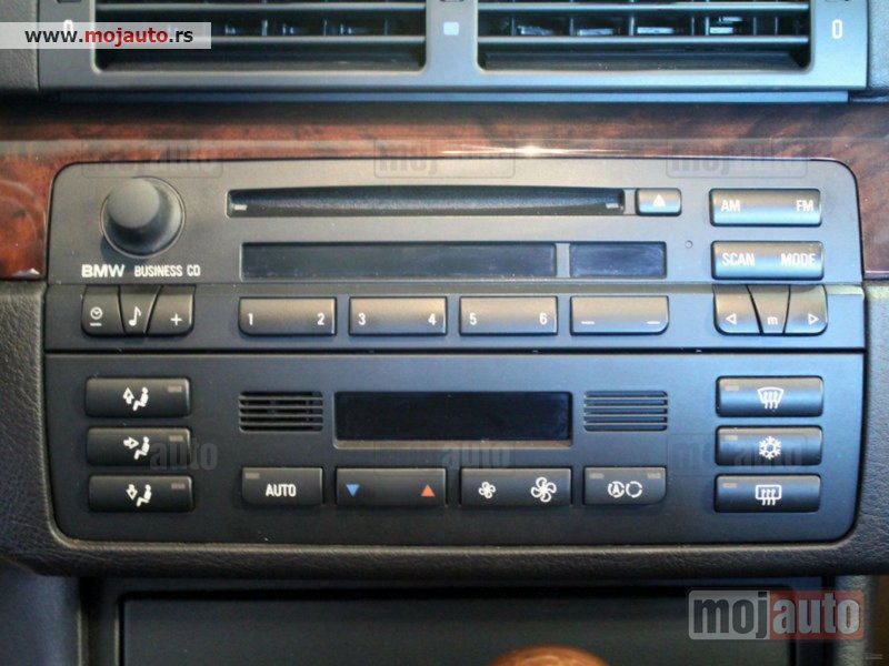 BMW serije 3 E46 Fabricki cd radio
