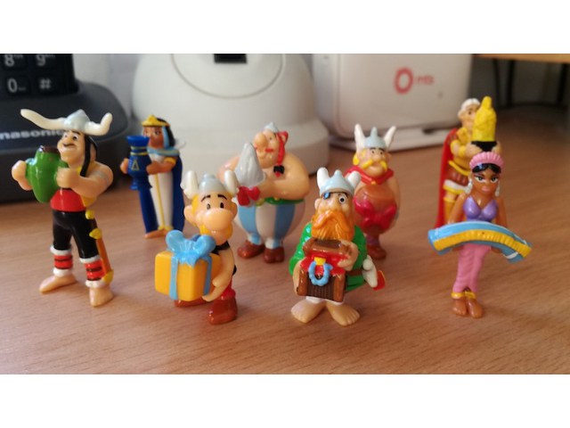 ASTERIX 50 GODIŠNJICA kinder + komplet bpz