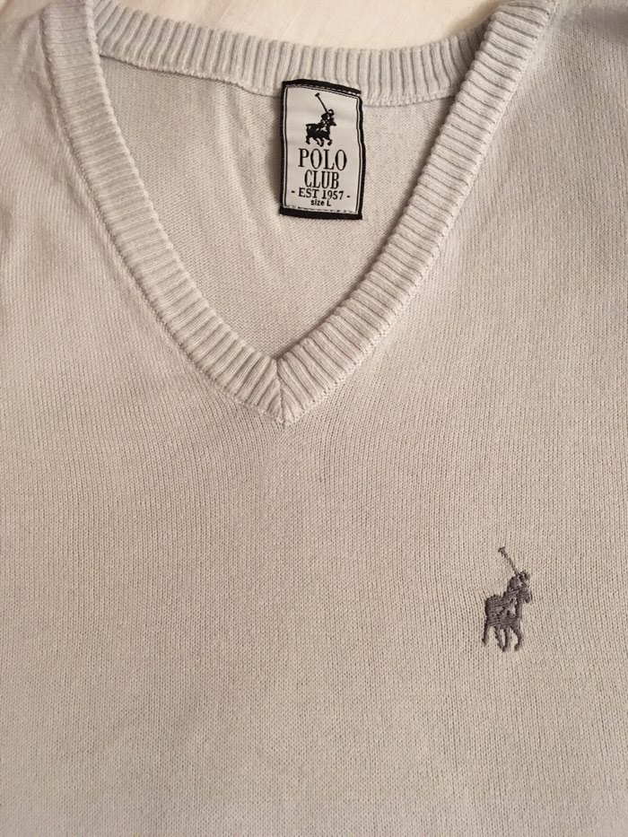 Odličan polo džemper, svetlo sive boje, L veličina, 100% cotton