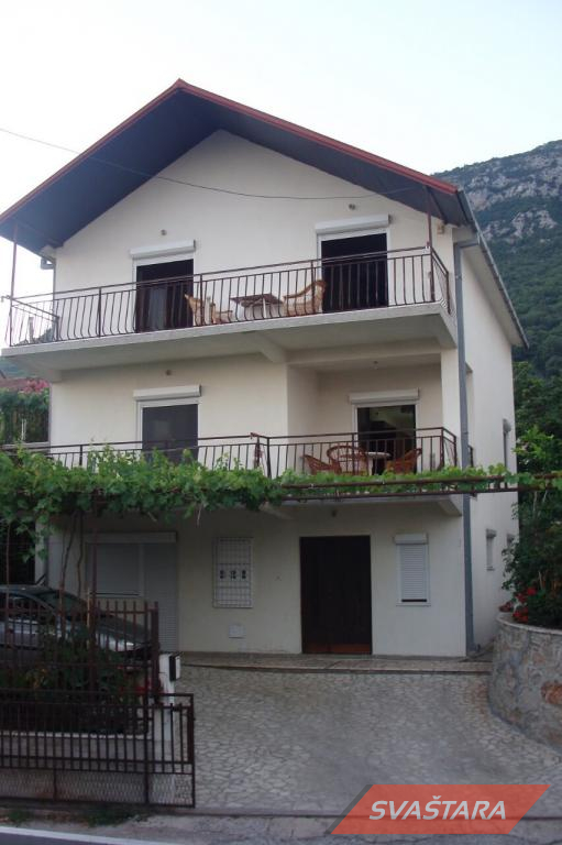 Šušanj-Bar,apartmani 70m2,500m od plaze