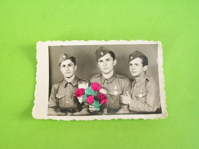 Fotografija 61- Knojevci 1946.