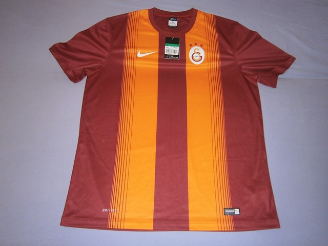 Dres Galatasaraj (nov, sa etiketom!)