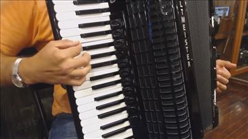 Video skola balkanske muzike na harmonici
