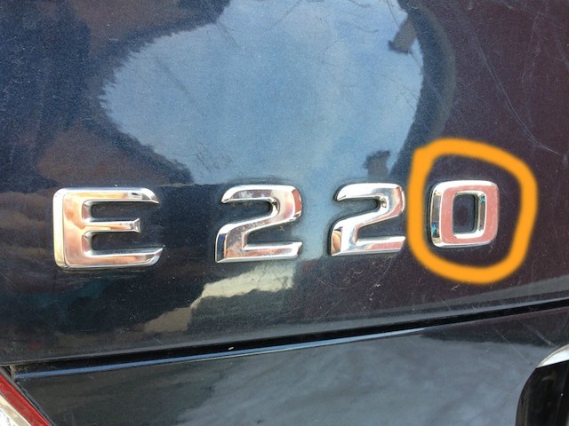 Oznaka za gepek vrata Mercedes w211 *0*