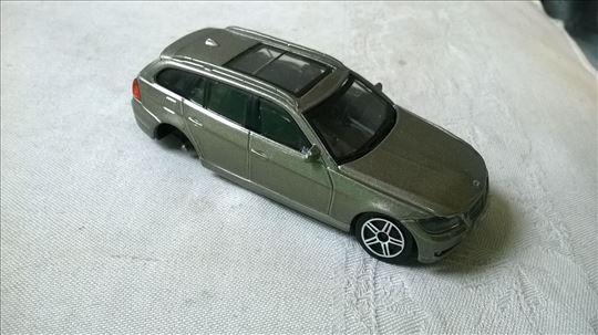 Burago BMW 3 Touring, 1:43, China,fale 2 tocka,1 o