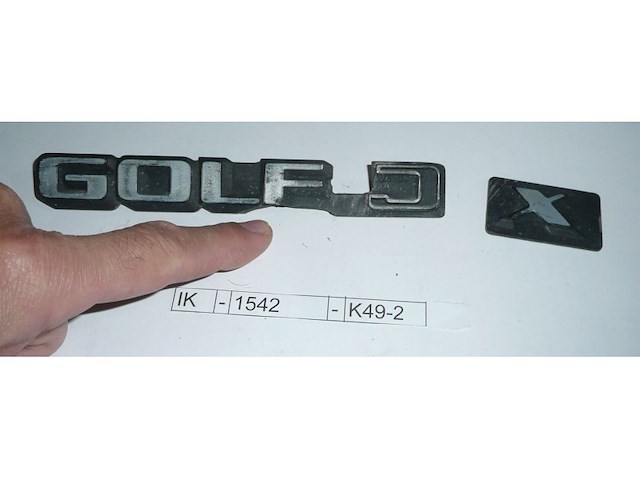 Znak GOLF J plus X, oštećen