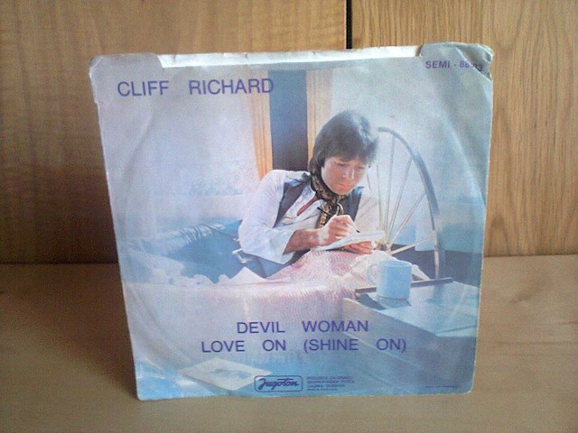 Cliff Richard - Devil Woman, Love on (Shine on)