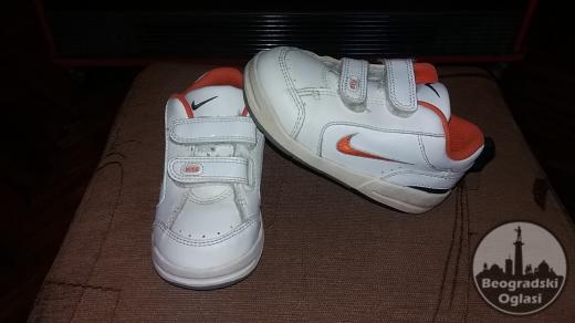 Original Nike decije patike 22,5