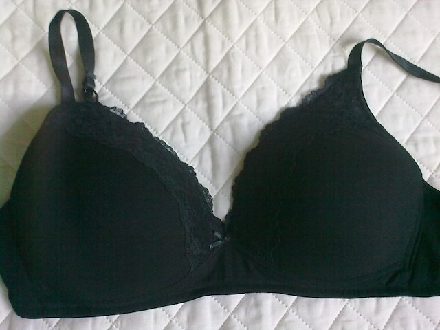 **C&;A Lingerie** fantastican brus bez zica, vel.85D