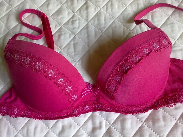 **C&;A Lingerie** fantastican brus, vel.75A.