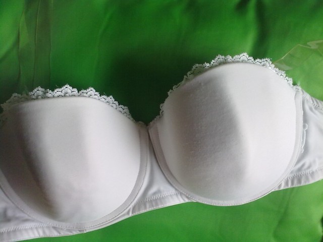 **C&;;A Lingerie** fantastican brus, vel.80D.