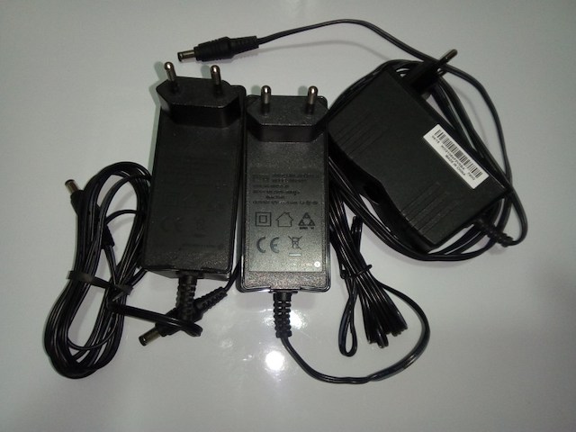 AC-DC Adapter 12V 1,67A WAD021