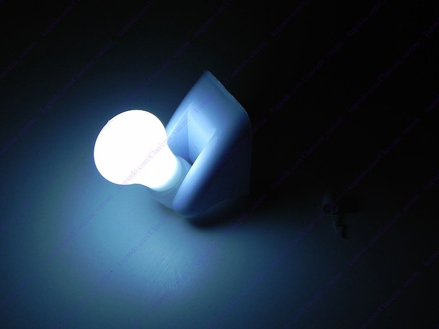 Handy Bulb pomocna lampa, mala + BESPL DOST. ZA 3 ART.
