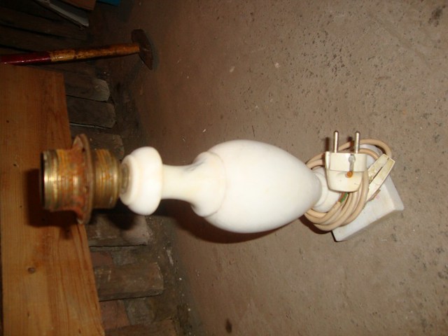 Postolje lampe