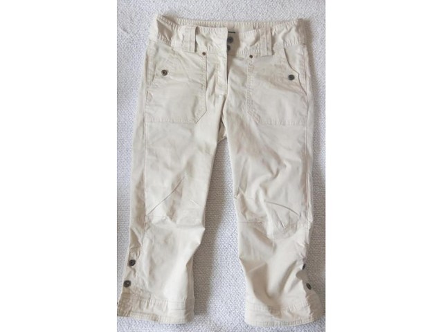 H&;M 3/4 pantalone, br.38, kao novo