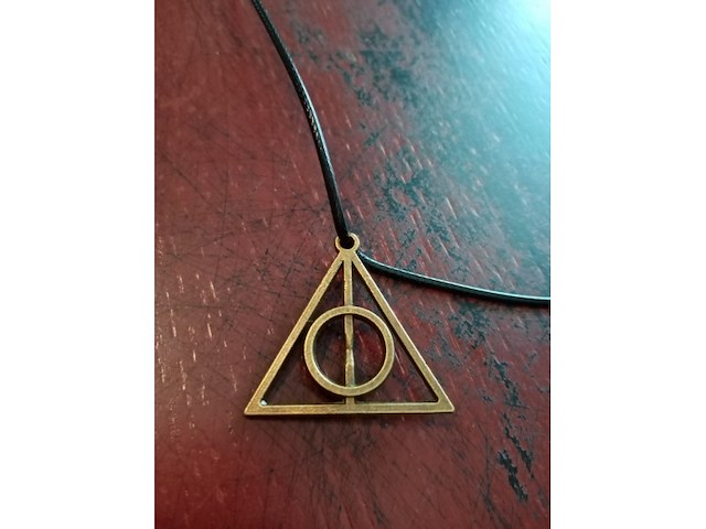 Deathly Hallows Triangle ogrlica Hari Poter Novo