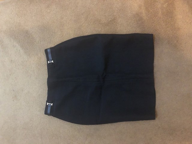 Massimo Dutti crna mini suknja