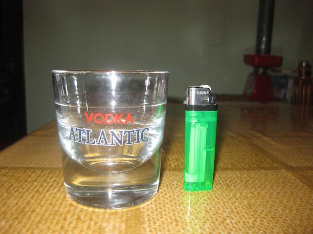 Čaša Vodka Atlantic (RETKO)