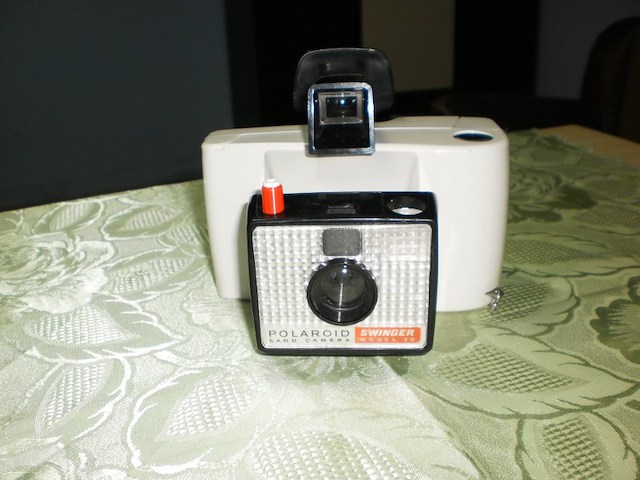 Polaroid Swinger model 20 Land Camera