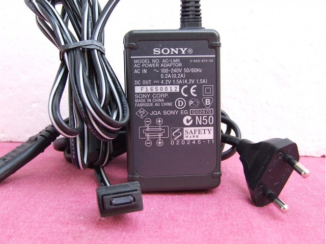 Sony adapter 4.2V 1.5A ORIGINAL + GARANCIJA!