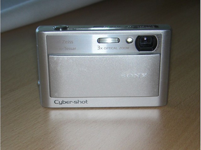 SONY DMC-T20 digitalni fotoaparat