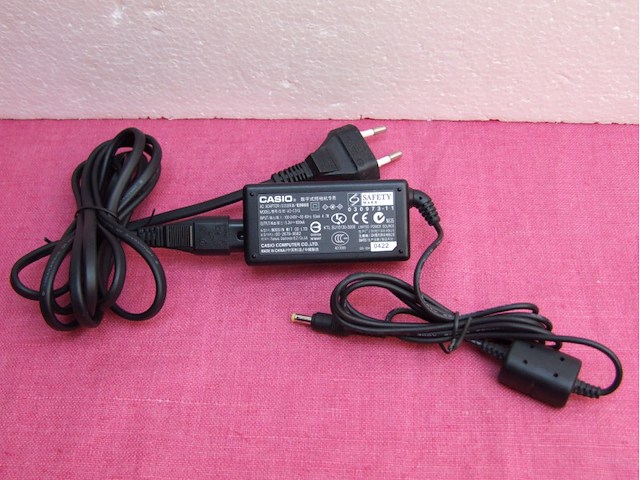 Casio adapter 5.3V 650mA ORIGINAL + GARANCIJA!