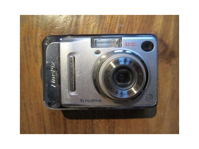 FujiFilm FinePix A500 fotoaparat - NEISPRAVAN