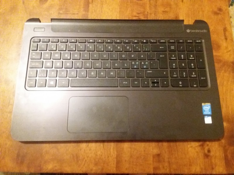 Palmrest , touchpad i tastatura za HP 15-P