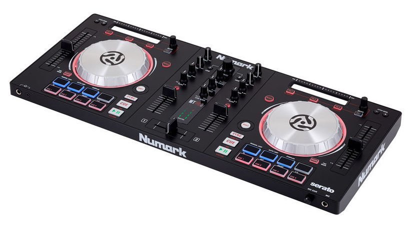 Numark Mixtrack Pro III