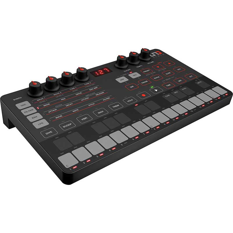 IK Multimedia UNO Synth sintisajzer