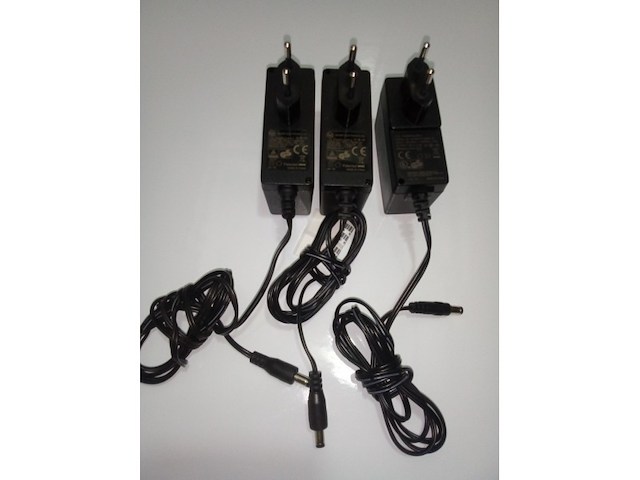 AC-DC Adapter 12V 2,5A LMH30-V120250-C5