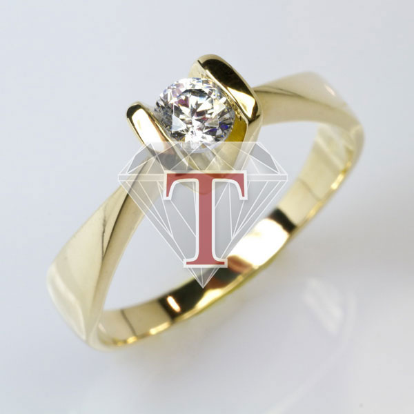 Elegantan jednostavan verenički prsten od žutog zlata