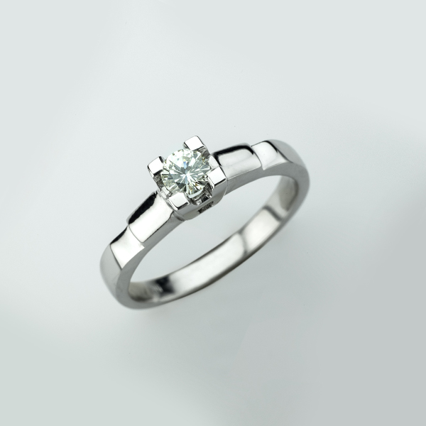 Dijamantski prsten Vega