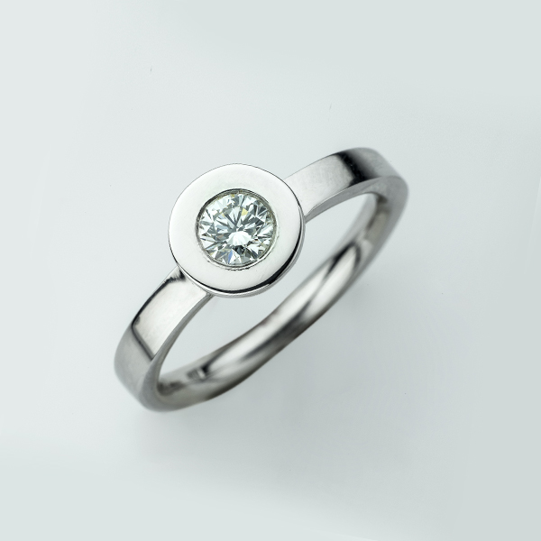 Dijamantski prsten - Tau