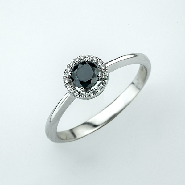 Brilijantski prsten sa crnim dijamantom