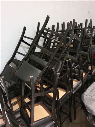 Crne barske stolice
