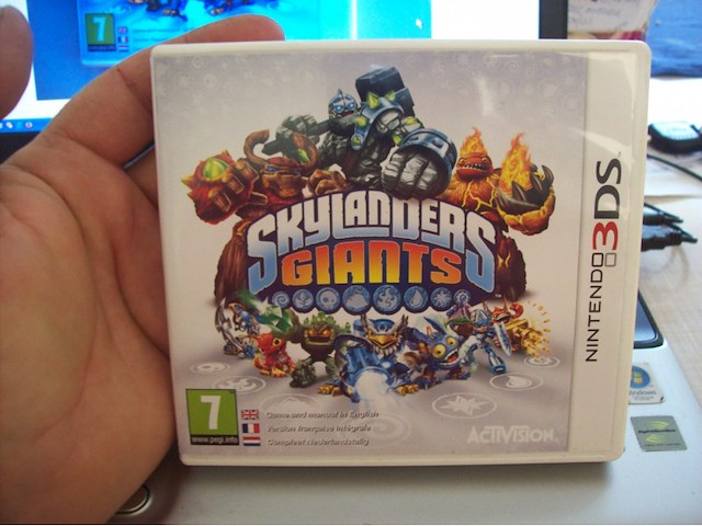 3DS SKYLANDERS GIANTS