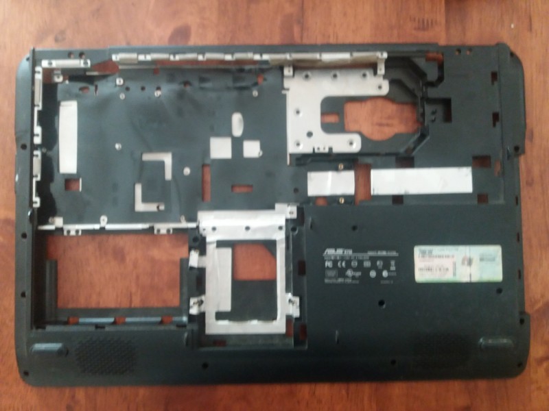 Donje kuciste za Asus K70 , X70 , X70I , X70A , X70AB ,